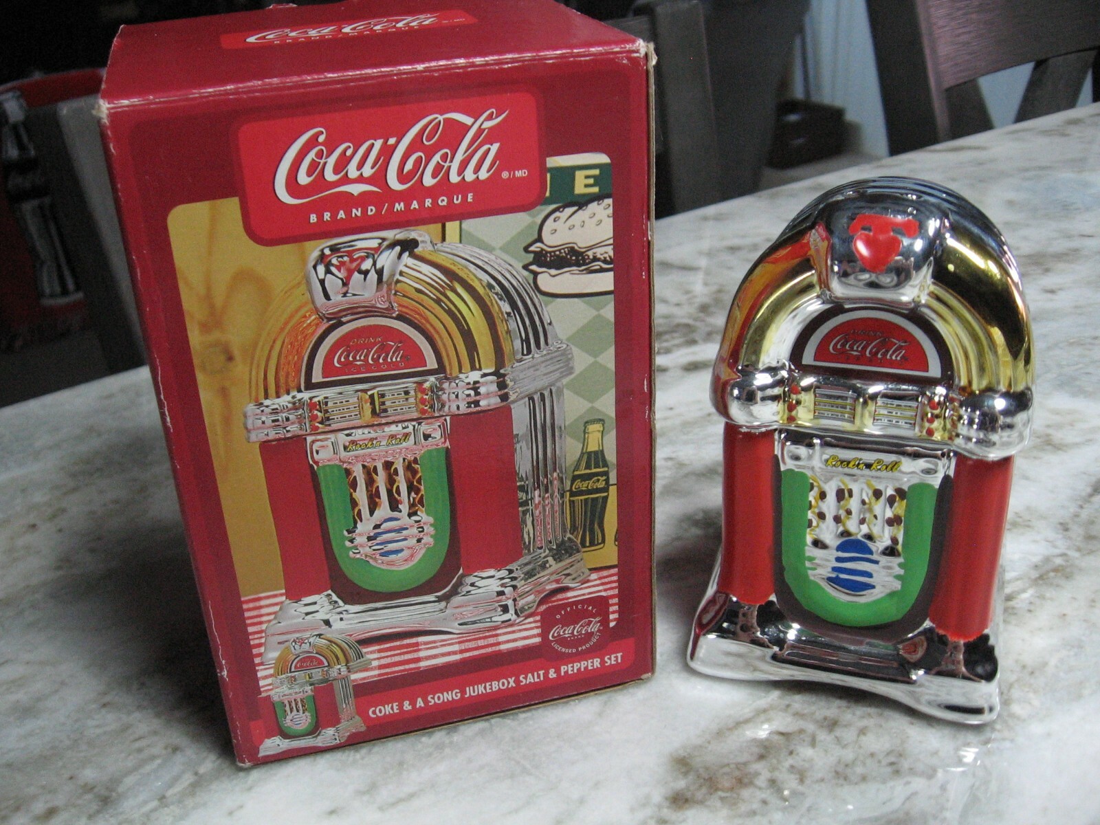 COCA COLA COKE AND A SONG JUKEBOX SALT AND PEPPER SHAKER SET | eBay