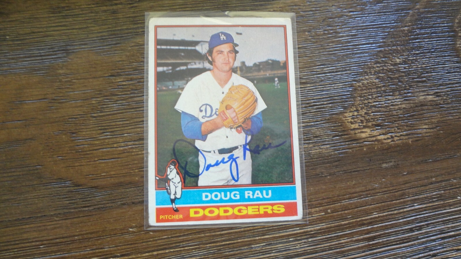 1976 TOPPS DOUG RAU AUTOGRAPHED BASEBALL CARD | eBay