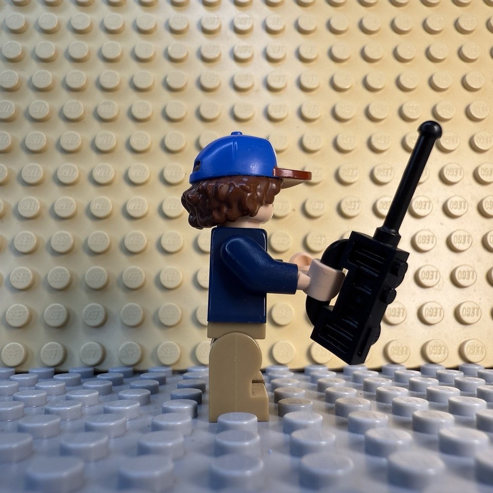 LEGO Stranger Things: Dustin Henderson (st005) Minifigure 75810 | eBay