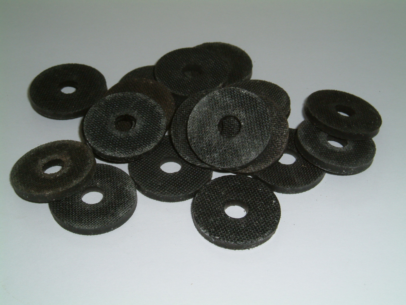 M8 Rubber Washers 25.8mm O/D X 8mm I/D X 3mm Thk, various quantities ...