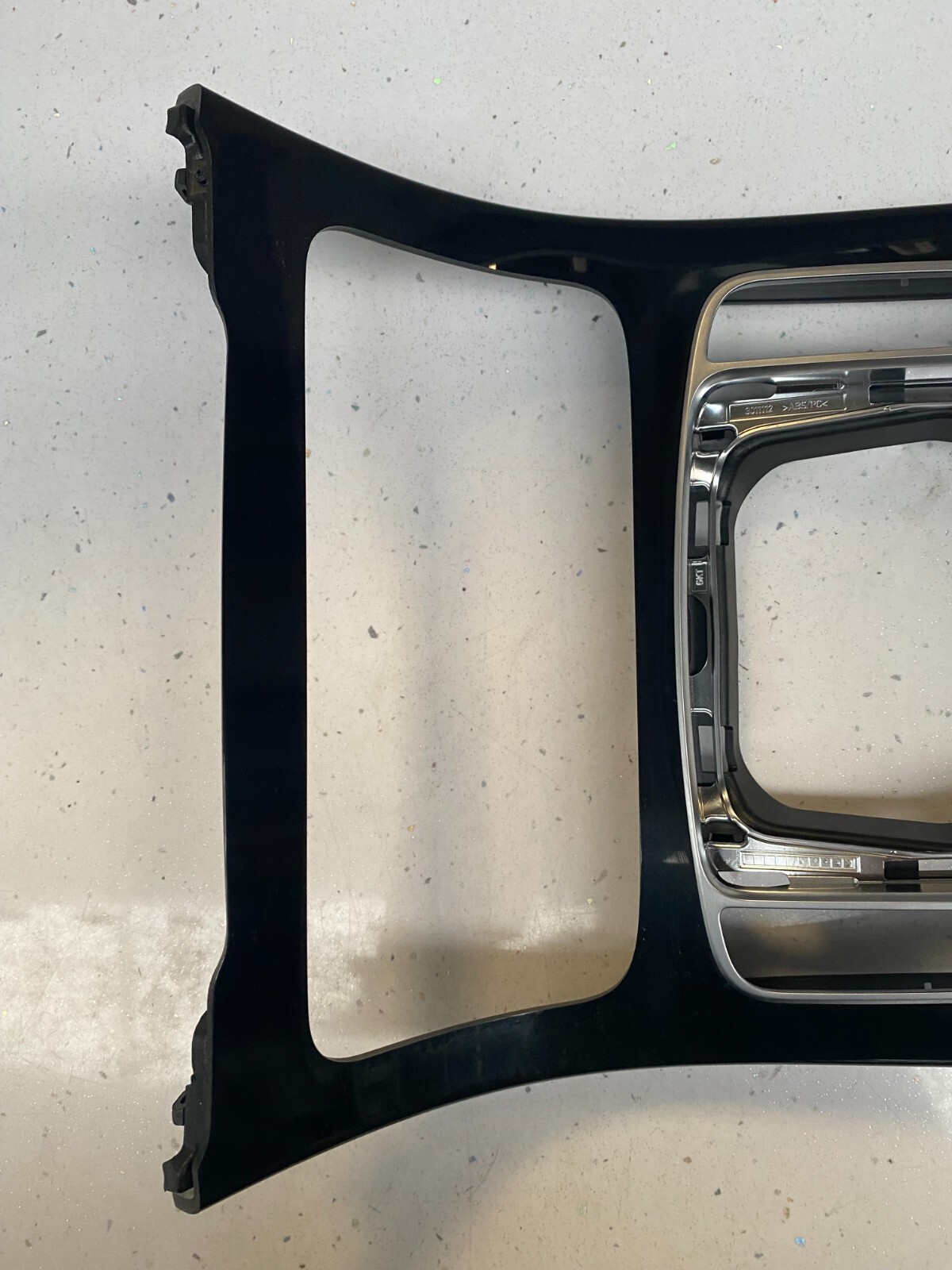 MERCEDES BENZ C-CLASS W205 CENTER CONSOLE TRIM WITH CUP HOLDER ...