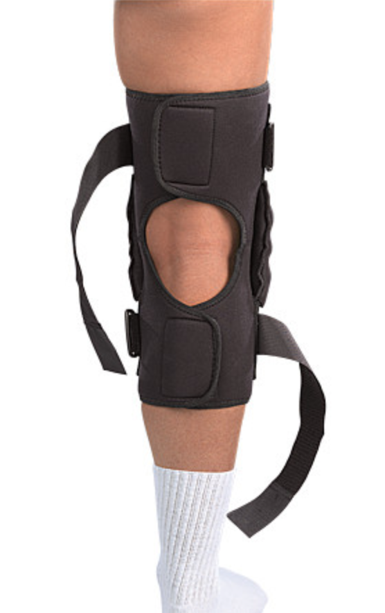Mueller PRO-LEVEL Triaxial Hinged Knee Brace Deluxe, Medial/Lateral ...