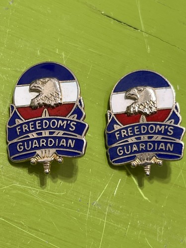 Pair US Army Forces Command -FORSCOM- Crest 'Freedom's Guardian' Pin ...