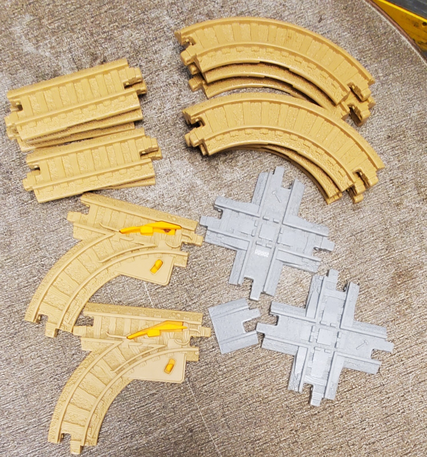 Thomas the Train & Friends TRACKMASTER Brown Track - 13 Pc Straight Lot ...