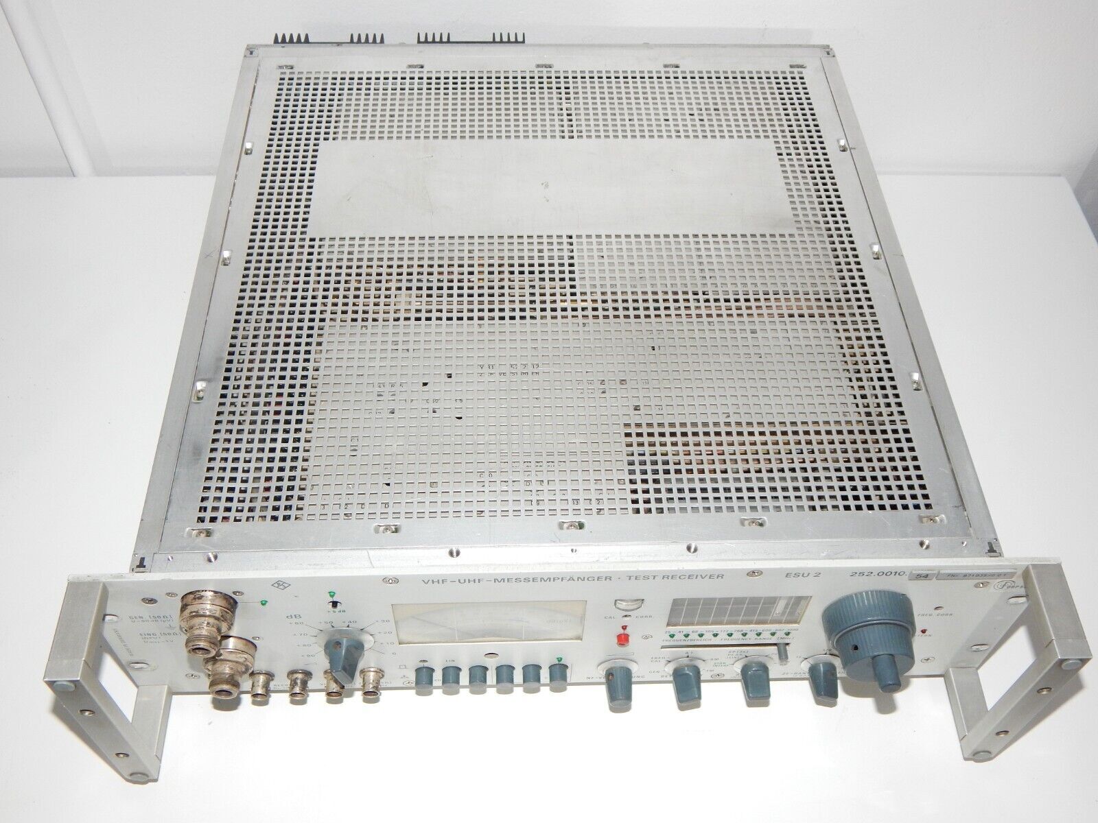 Rohde & Schwarz VHF-UHF test receiver ESU 2 rack mount | eBay