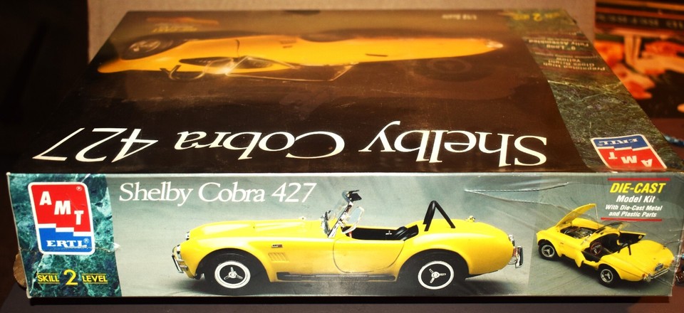 AMT Ford Shelby Cobra 427 1994 1/18 Metal Model Kit, Yellow Am. Muscle ...