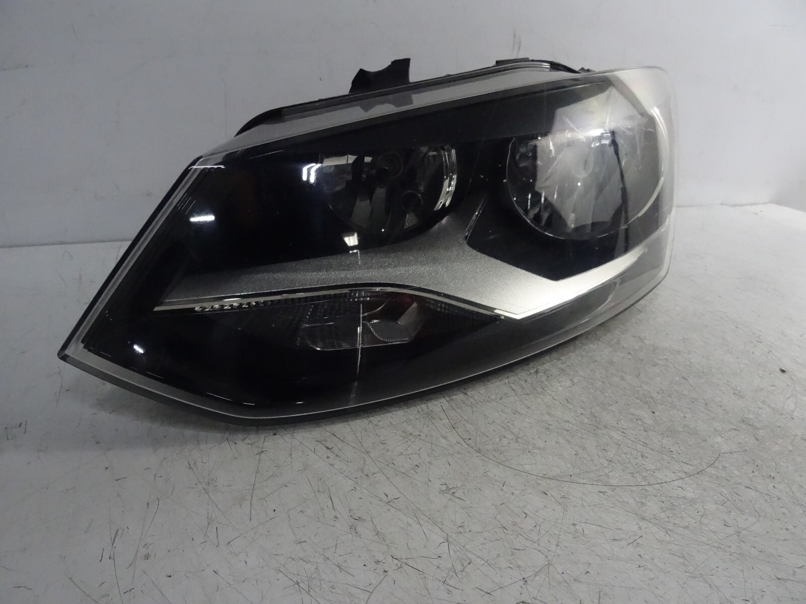 VW Polo MK5 2009 - 2014 NS Passenger Side Headlight 6R2941007F ...