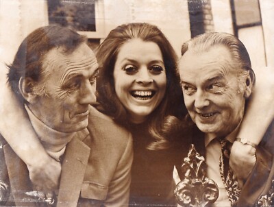 Original Press Photo actors Lynda Baron & Sam Kydd & George Moon 16.5. ...