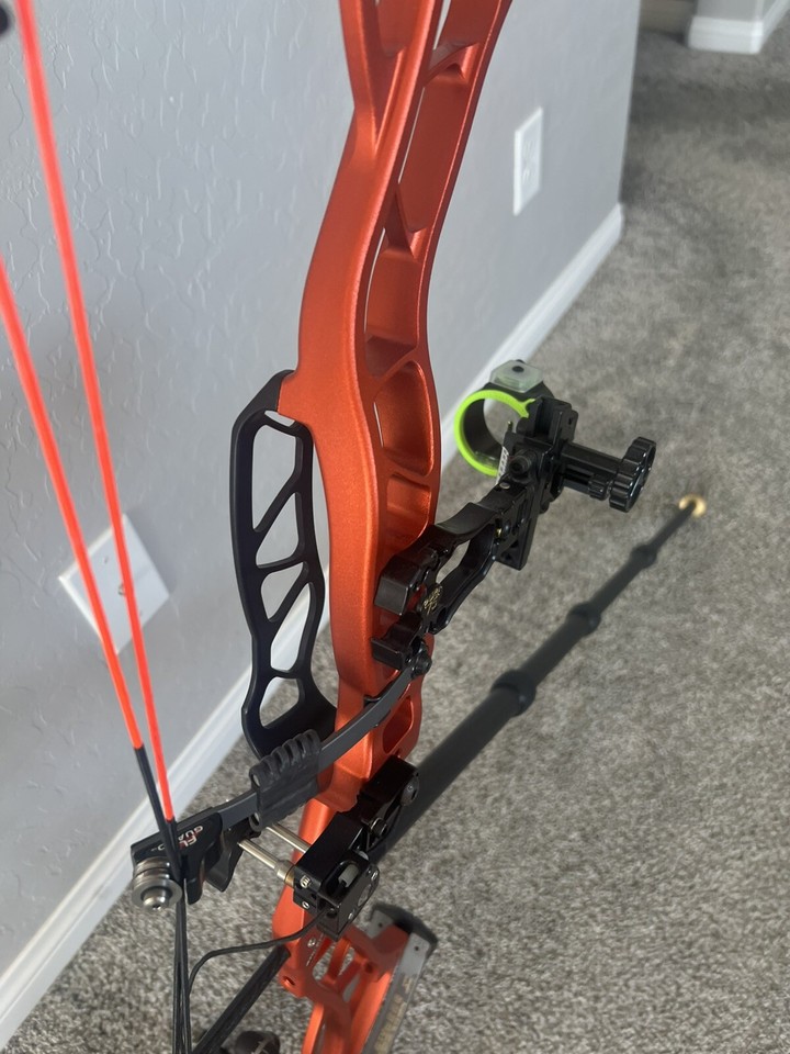 bowtech Fanatic 2.0 XL Target compound bow | eBay