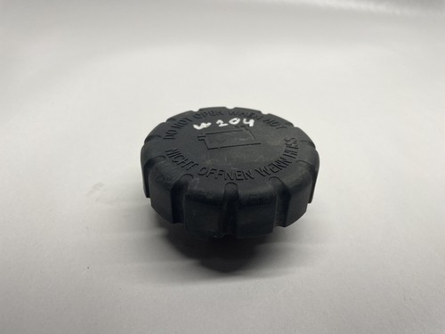 2012 MERCEDES-BENZ C W204 Coolant expansion tank cap Cover Screw ...