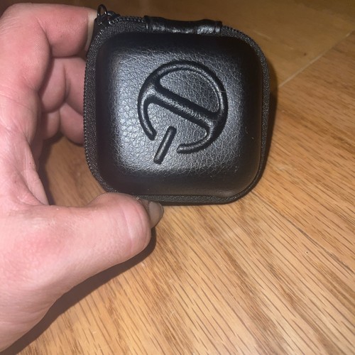 Paradigm Leather Earbud Case With Sealed Tips And Connector | eBay