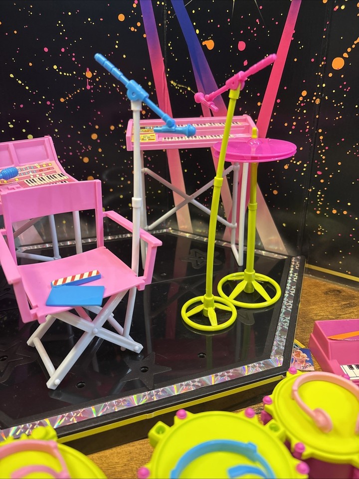 Barbie and The Rockers Recording Studio Set Arco Background Stage ...
