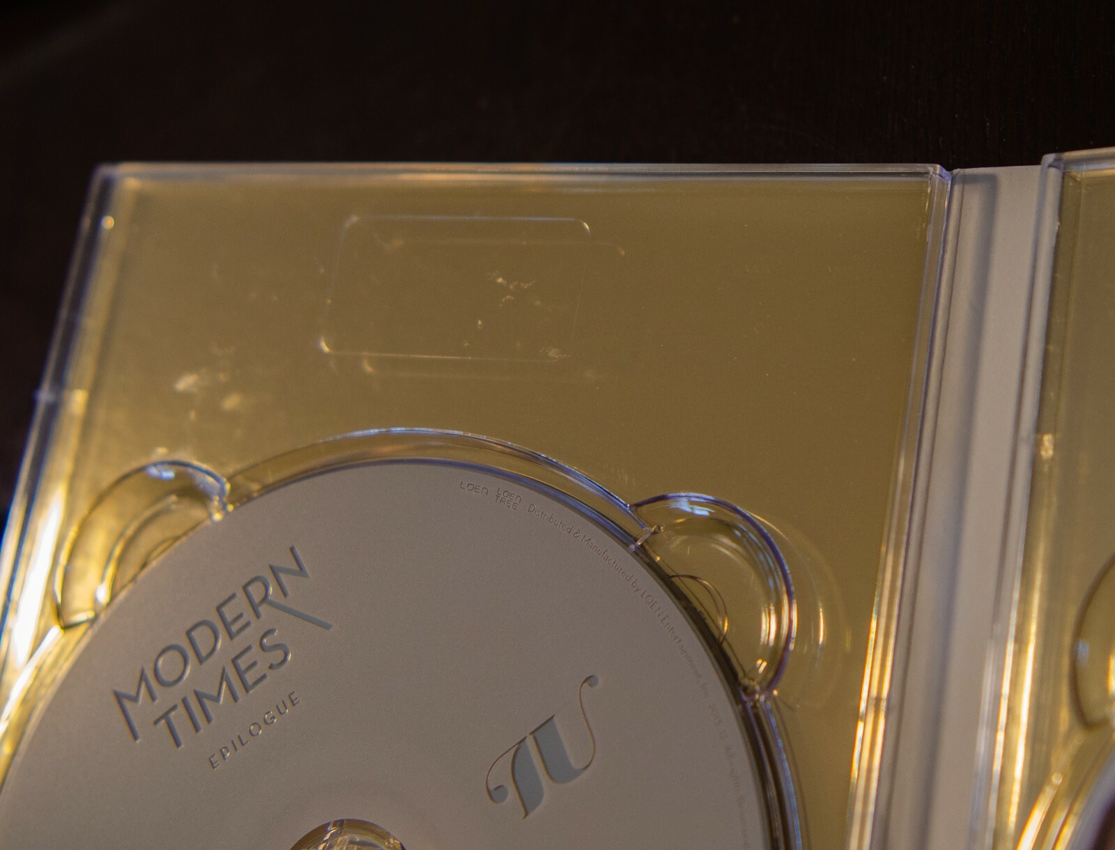 Iu Modern Times Epilogue Album Cover