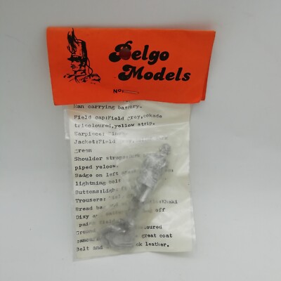 Belgo Models 1/35 N°122 Radio team man carrying battery | eBay