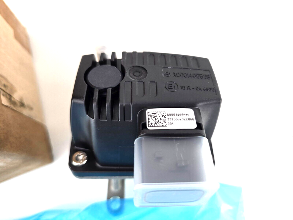 Genuine Detroit Diesel DD15 DD13 DEF Metering Device Kit EA0001407439 ...