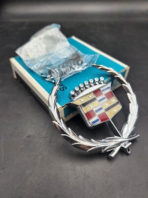 71 72 73 74 75 76 77 78 Cadillac Eldorado Hood Crest Wreath Ornament ...