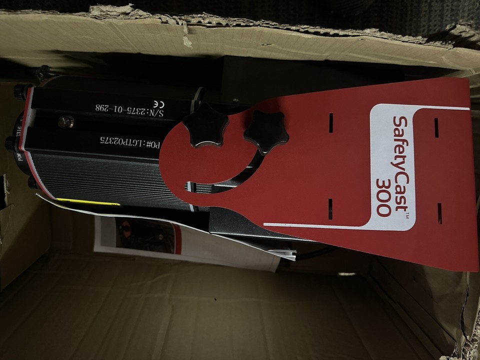 LaserGlow Technologies SafetyCast 300 Sign Projector Industrial Walkway ...