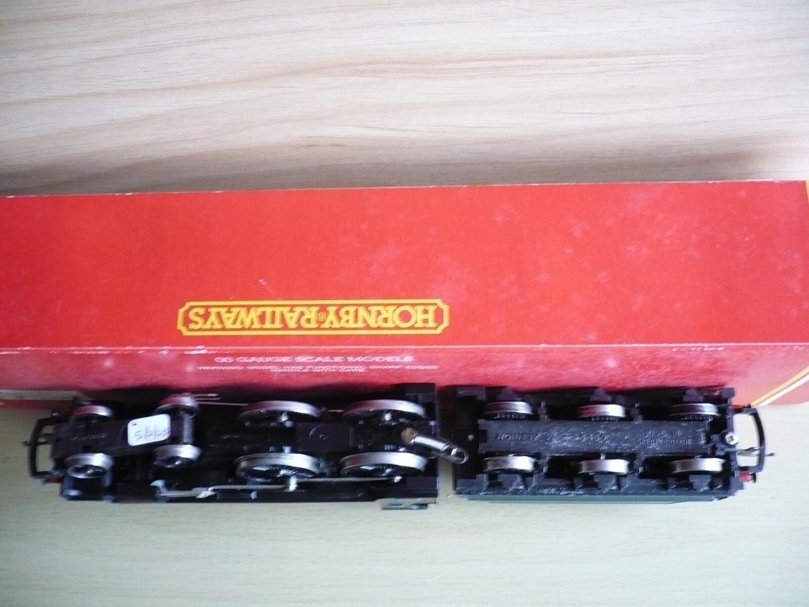 Hornby OO Gauge R125 GWR 38xx Class 4-4-0 3621 County of Cornwall ...