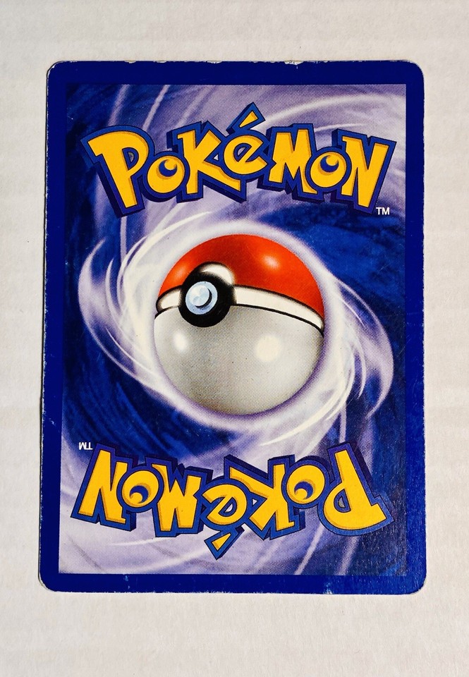 Pokémon TCG - Pikachu Neo Genesis 1st Edition 70/111 Regular Vintage ...