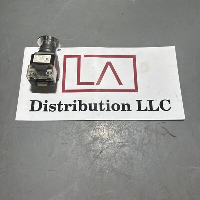 Siemens 52PA2D9A w/ 52BJK Push Pull Button with yellow lense | eBay