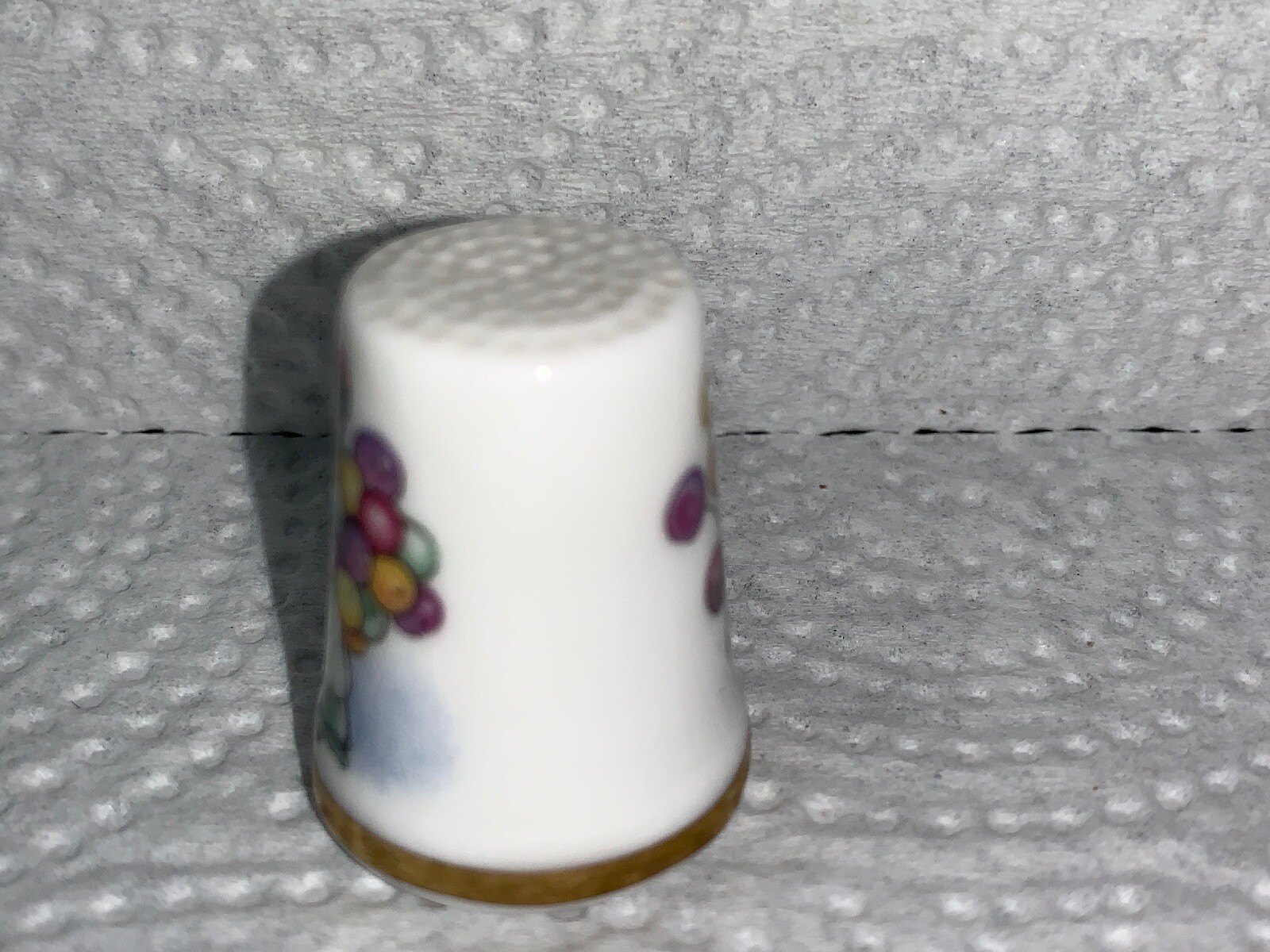 Ceramic Royal Doulton Thimble Fine Bone China England Lady W Balloons ...