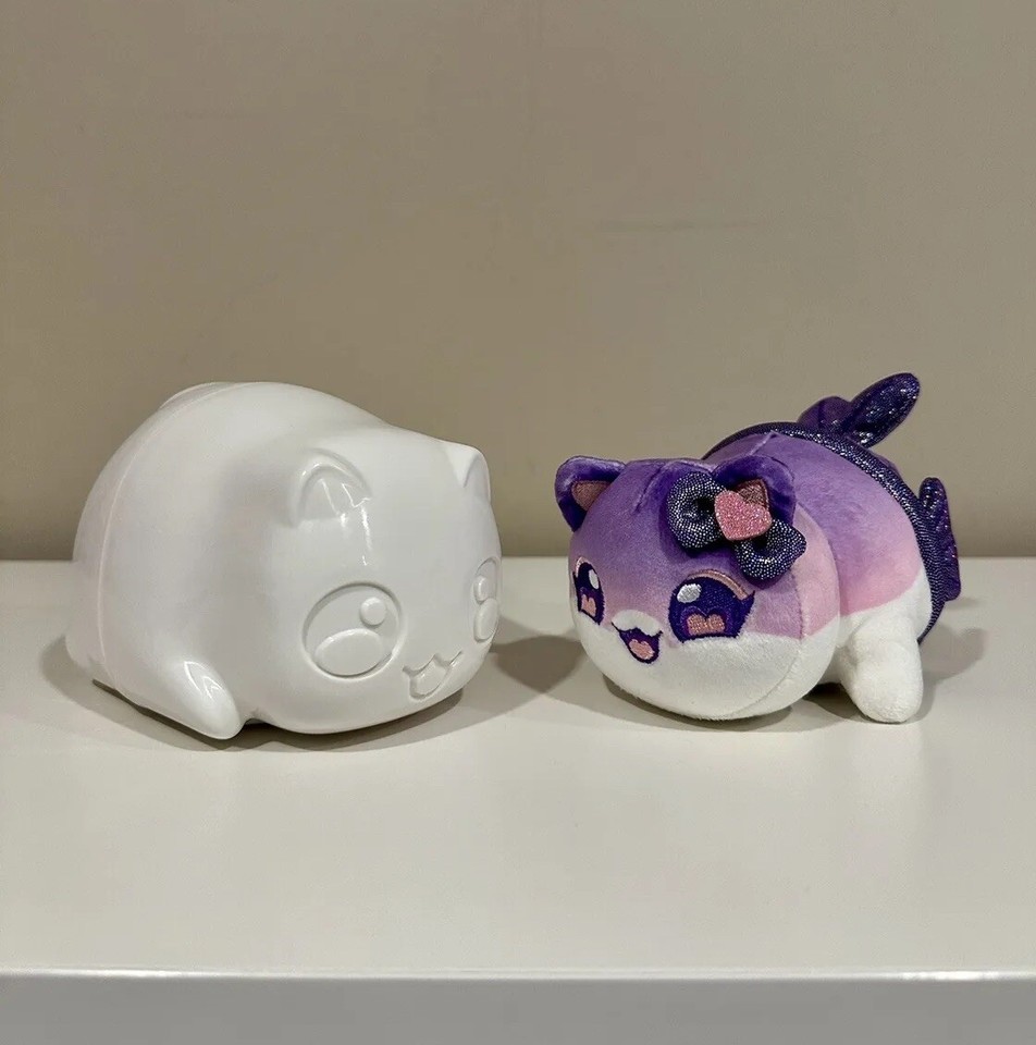 Aphmau MeeMeows Aphmau & Friends Mystery Mini Plush Egg Aphmau Mermaid ...