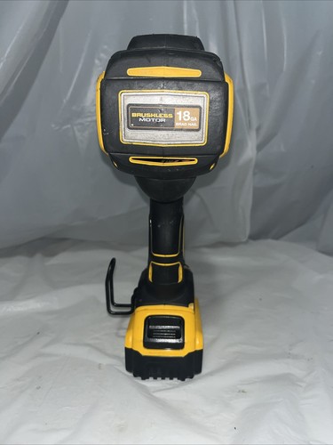 Dewalt DCN680 20V MAX XR 18-Gauge Brad Nailer +20v Dewalt Xr 5 Ah ...