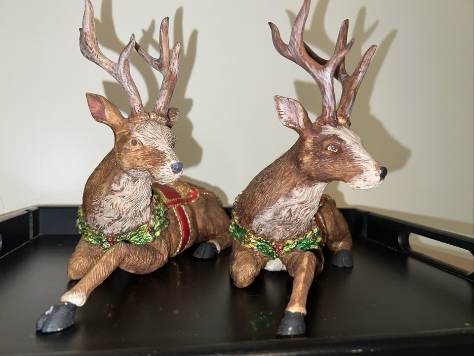 Set Of 2 Reindeer Resin Wooden Look Christmas Holiday Wreath Decor ...