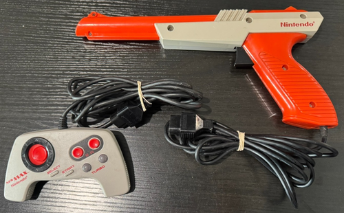 Vintage Nintendo NES Bundle | Zapper Gun & Controller | UNTESTED | eBay ...