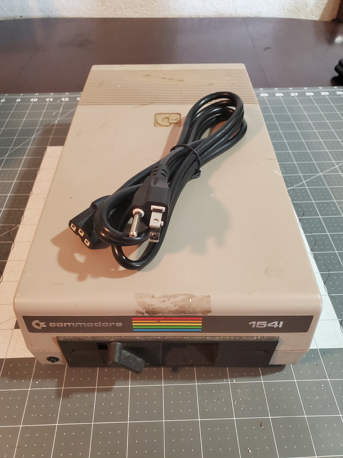 Commodore 64 Floppy Disk Drive: Model 1541 Untested Powers on | eBay