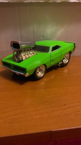 MUSCLE MACHINES 1969 DODGE CHARGER R/T 69 MOPAR HEMI 1:18 SCALE | eBay