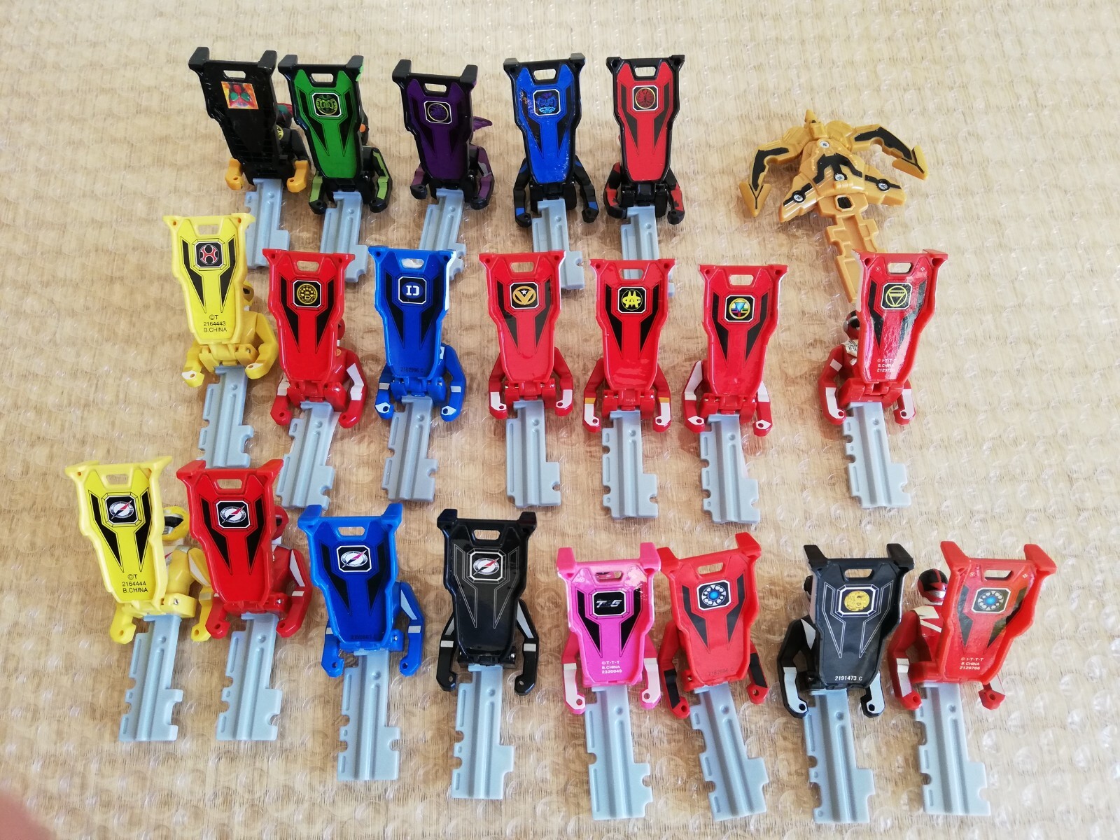 Ranger Keys rarity 21 pcs set(Bowkenger ToQger etc.) Power Rangers ...