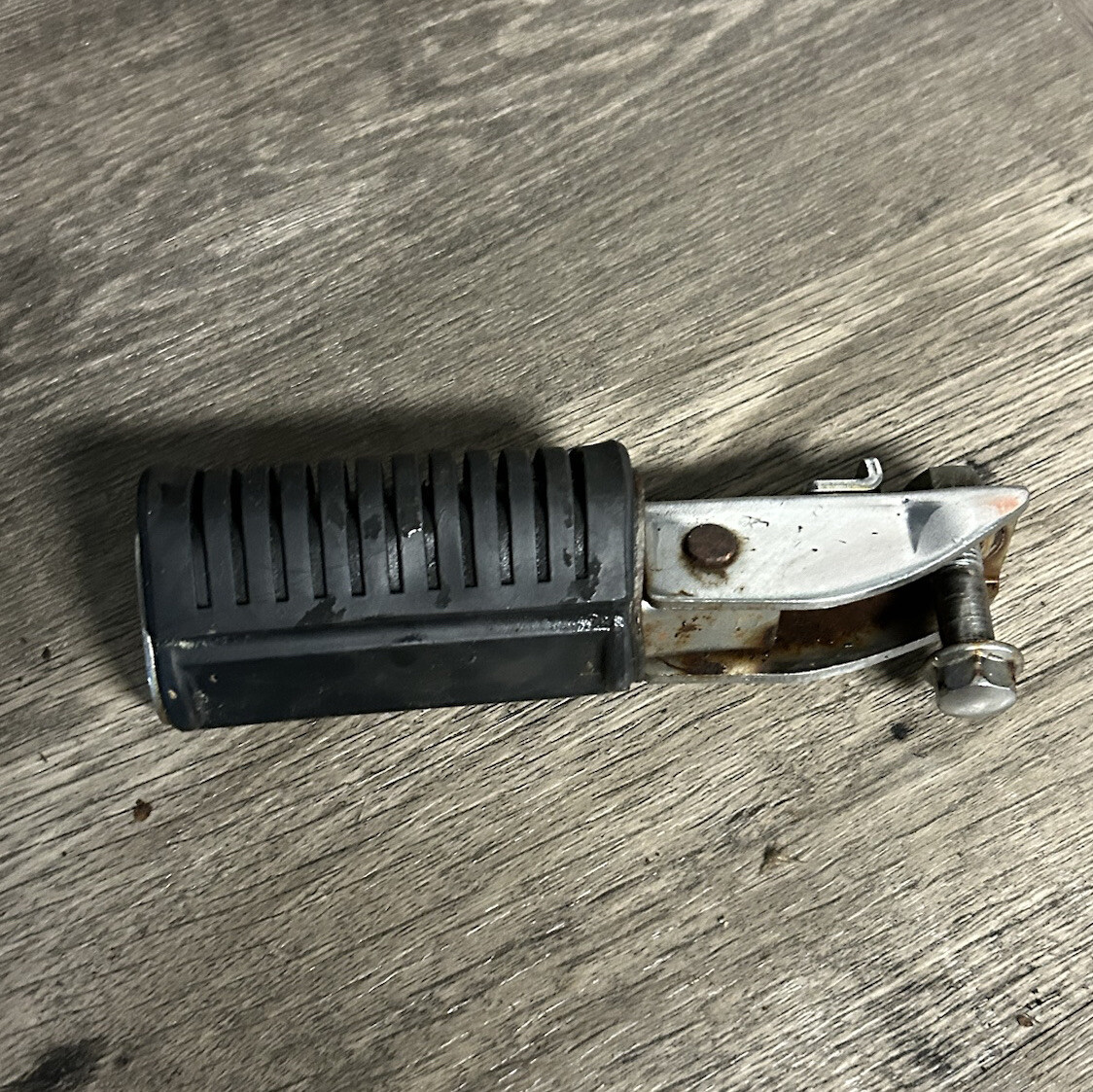 1982 HONDA NIGHTHAWK CB750SC OEM REAR FOOTREST PILLION FOOT STEP ...