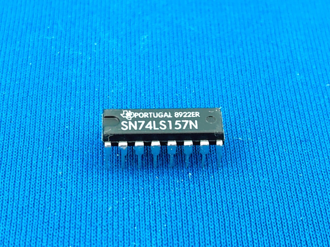 5 x GENUINE SN74LS157N by T.I. Quad 2-Input Multiplexer 74LS157 74157 ...