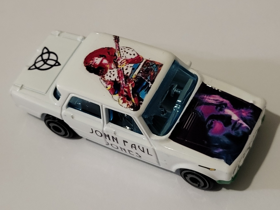 Hot Wheels Rock Band LED ZEPPELIN 1963 ALFA ROMEO GULIA T1Super custom ...