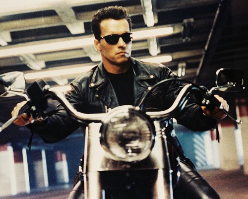 ARNOLD SCHWARZENEGGER TERMINATOR 2 BIKE GLASSES PRINTS AND POSTERS ...