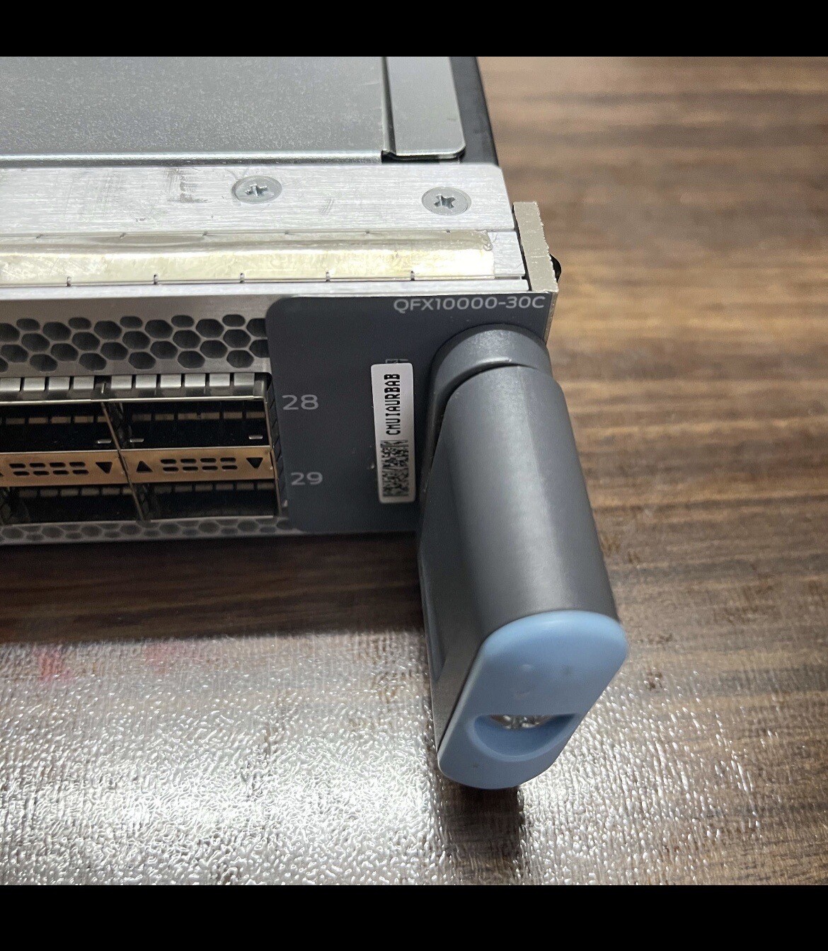 Juniper QFX10000-30C 30-port 100G QSFP28 /24-port 40G QSFP+ 6-port 100G ...