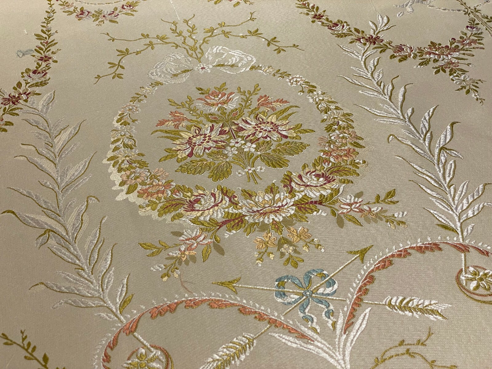 SCALAMANDRE MULTI OLIVES REDS ON BEIGE "PALAZZO PALLAVICINI" SILK ...
