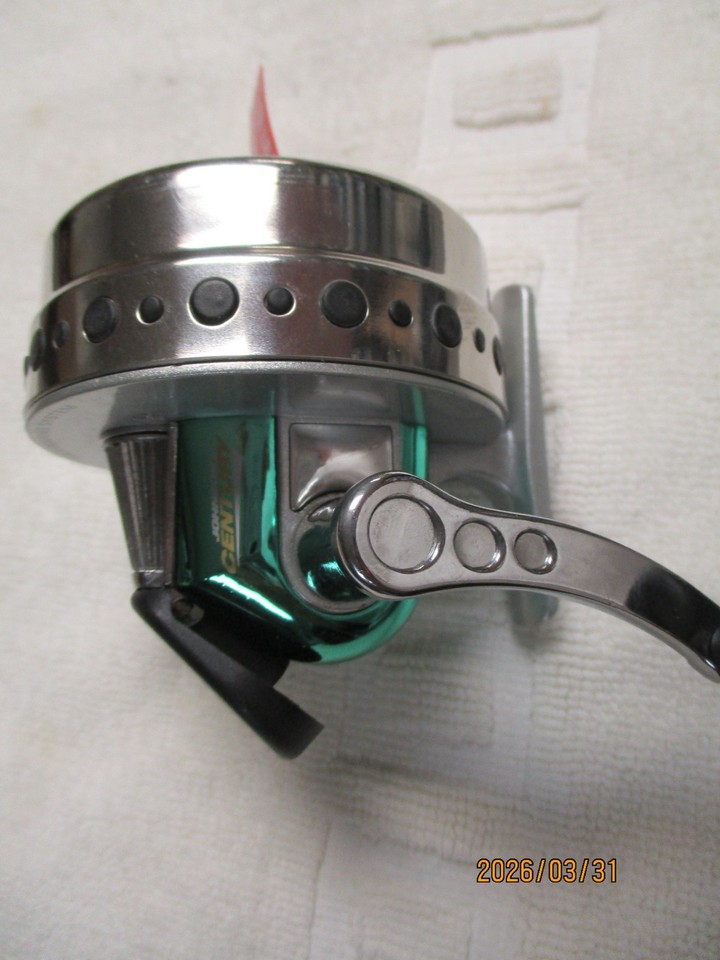 Johnson Century C300B Push Button Fishing Reel (New) no box | eBay