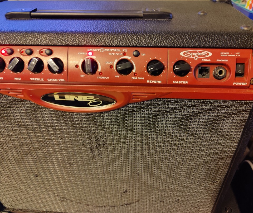 Line 6 Spider I 112 Guitar Amplifier. Smart Control FX. Tubetone. Red ...