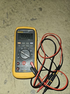 Fluke Industriemultimeter FLUKE-27II/EUR IP67 Multimeter 3947770 | eBay.de