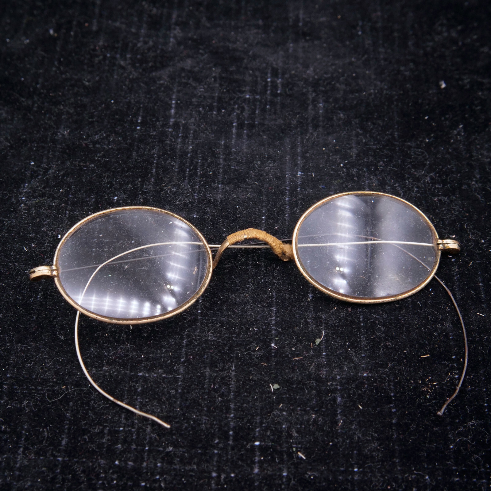 Antique oval glass wire rim eyeglasses - Gem