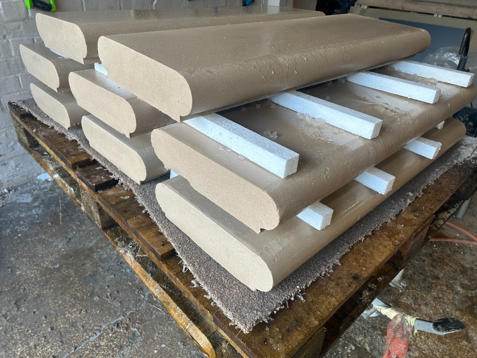 Cast Stone Double Bullnose Wall Coping - 320 x 860 x 70mm - 4 colours ...