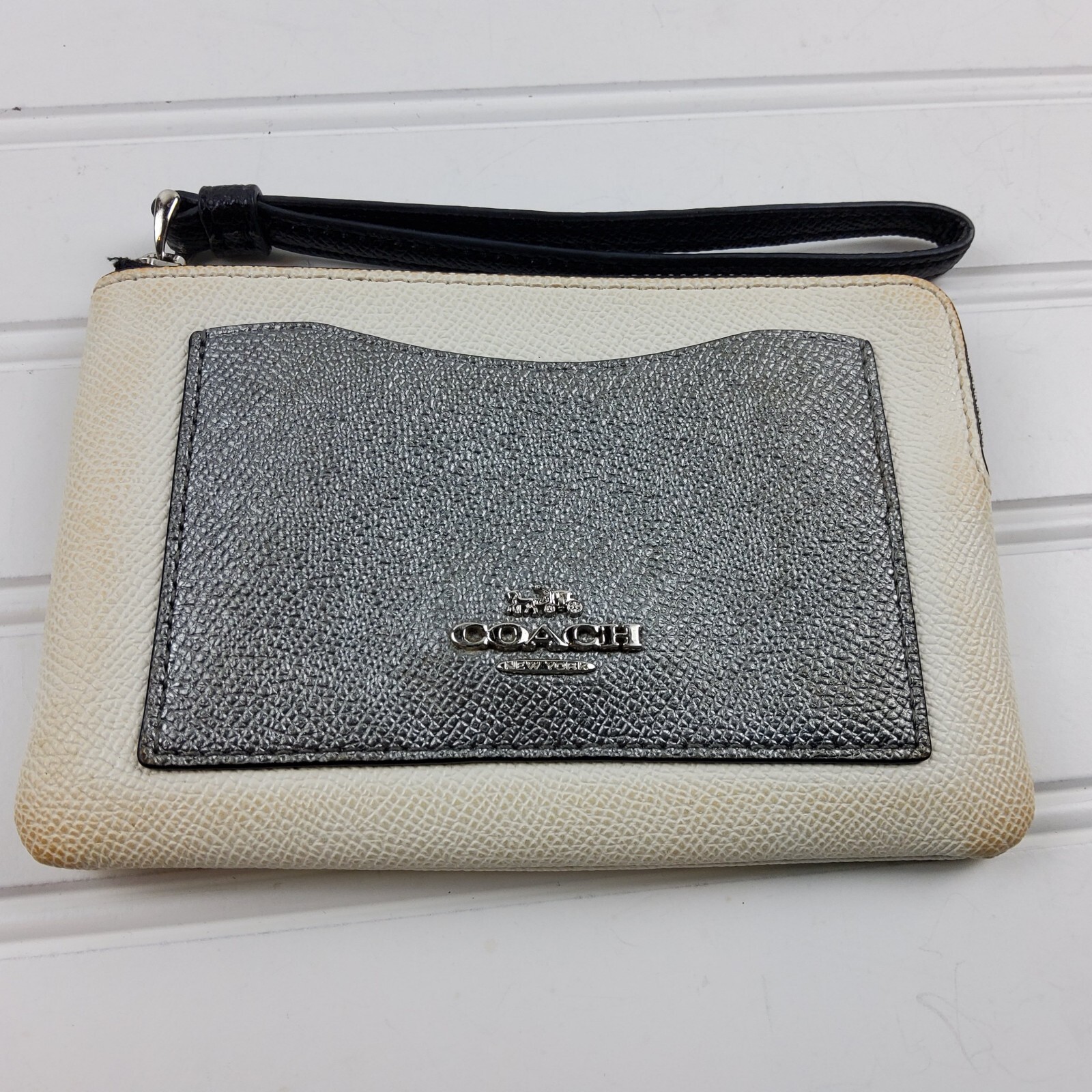 Coach Chalk & Silver Crossgrain Leather Corner Zip Wr… - Gem