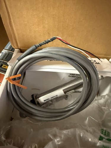 OMEGA ENGINEERING HX71–V1 Relative Humidity Signal Conditioner ...
