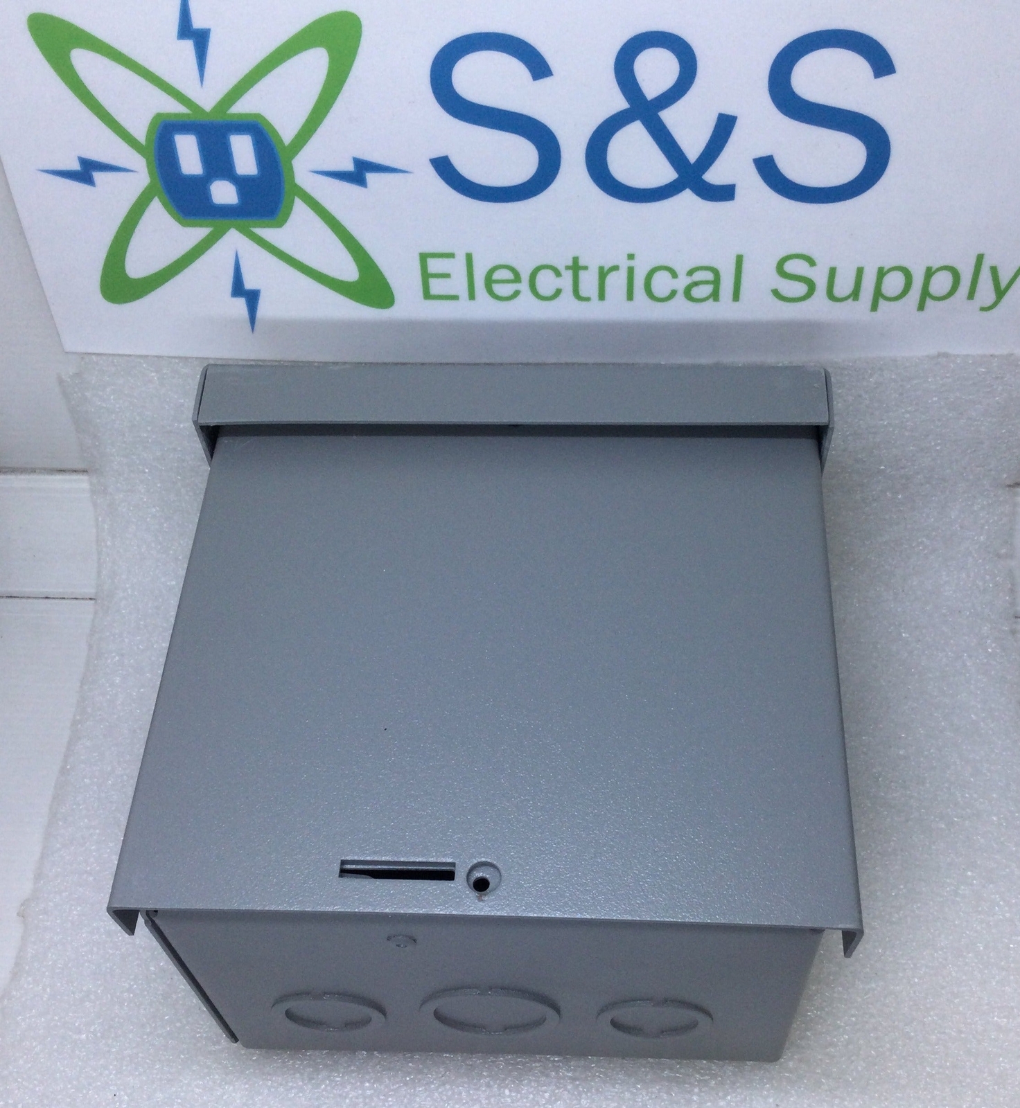 Hubbell RSC060604RC Outdoor Enclosure 6x6x4 NEMA 3R Screw Cover ...