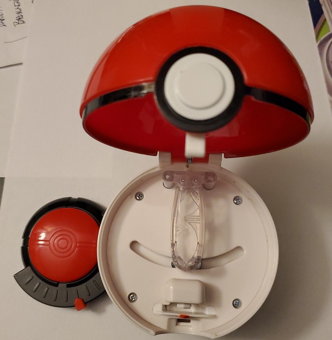 Pokemon Surprise Attack Poke Ball Battle Game replacement PokeBall 2021 ...