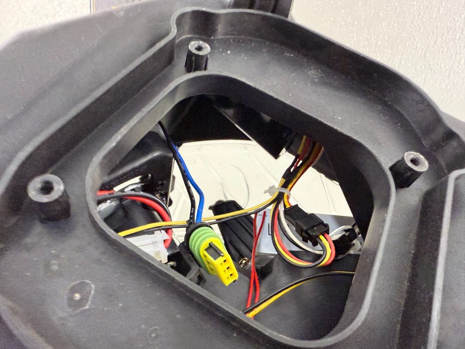 AFTERMARKET (SONAR) | 2005 - 2013 Chevy Corvette C6 HID Xenon Headlight ...