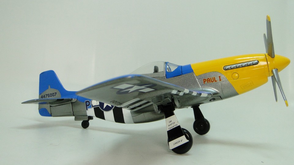 Model Aircraft Airplane 1 WW2 Plane Fighter b Built Armour Carousel 48 ...