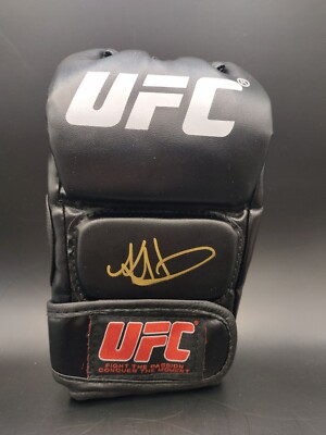 Kayla Harrison SIGNED UFC Fighter Glove Beckett BAS COA Autographed ...